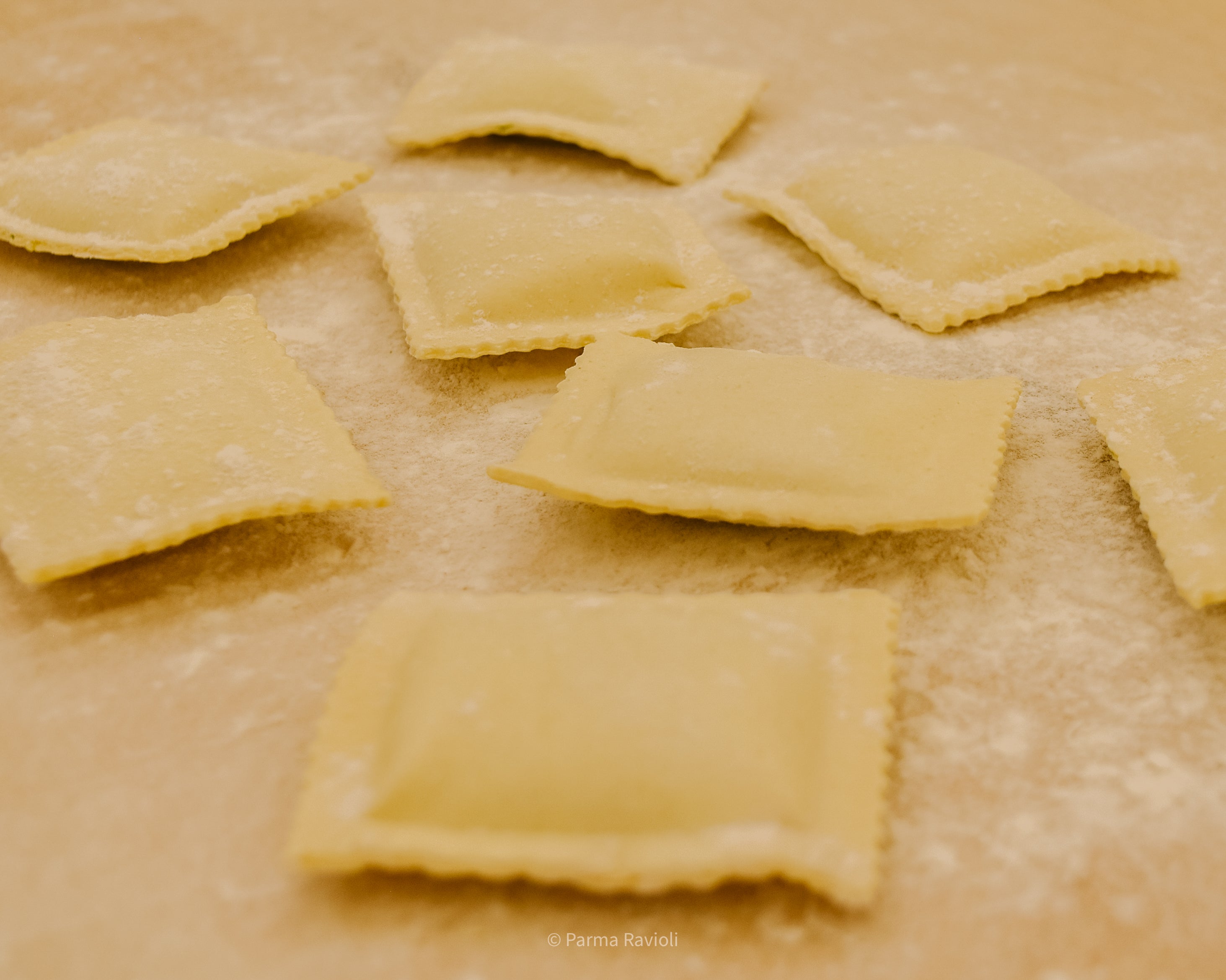 Spinach with Feta Cheese and Sundried Tomato Jumbo Ravioli (1.3kg Bag ...